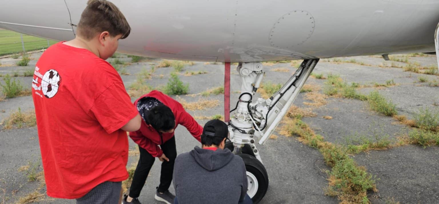 Aviation Camp in Chino, CA | Youth Flight Experiences at Dubois Aviation